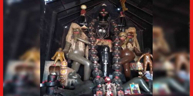 Khirpai: এই মন্দিরে নিজের হাতে বড় মায়ের পুজো দিতে পারবেন, কেটে যাবে ...